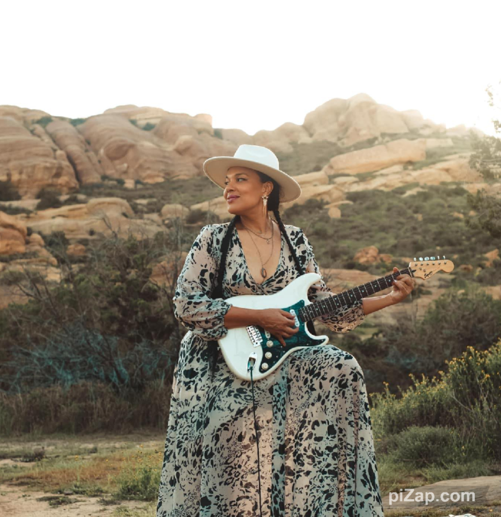 ...pull me out, SERAFIA The Well