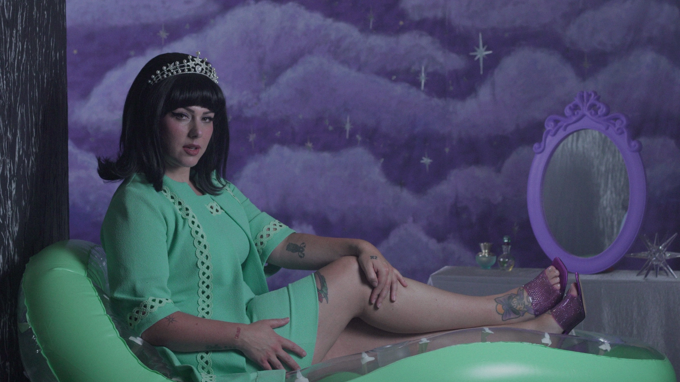 ...poison and kisses, DOLLY DAGGER Sick